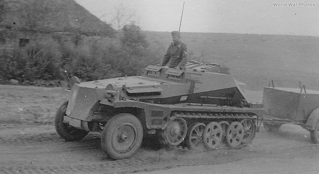 sdkfz-252-with-trailer-world-war-photos
